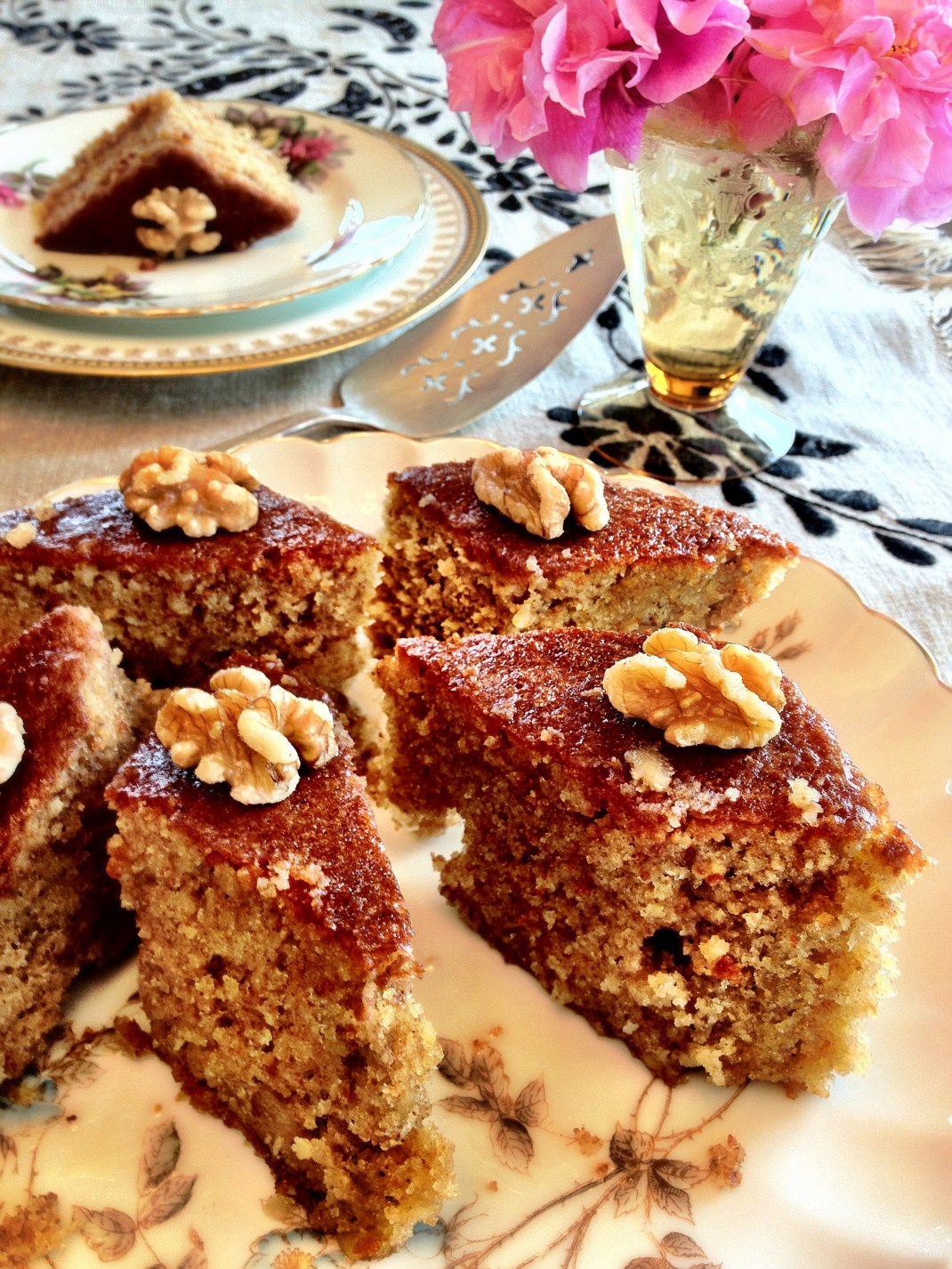 Greek Walnut Sponge Cake: Karithopita – GeorgieCakes